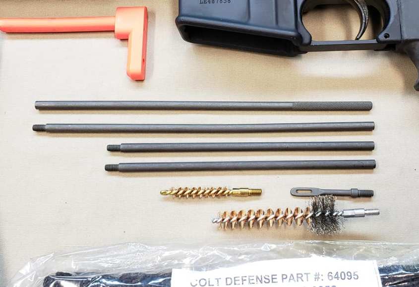 LE6920M Standard w/Carry Handle – The Colt AR-15 Resource